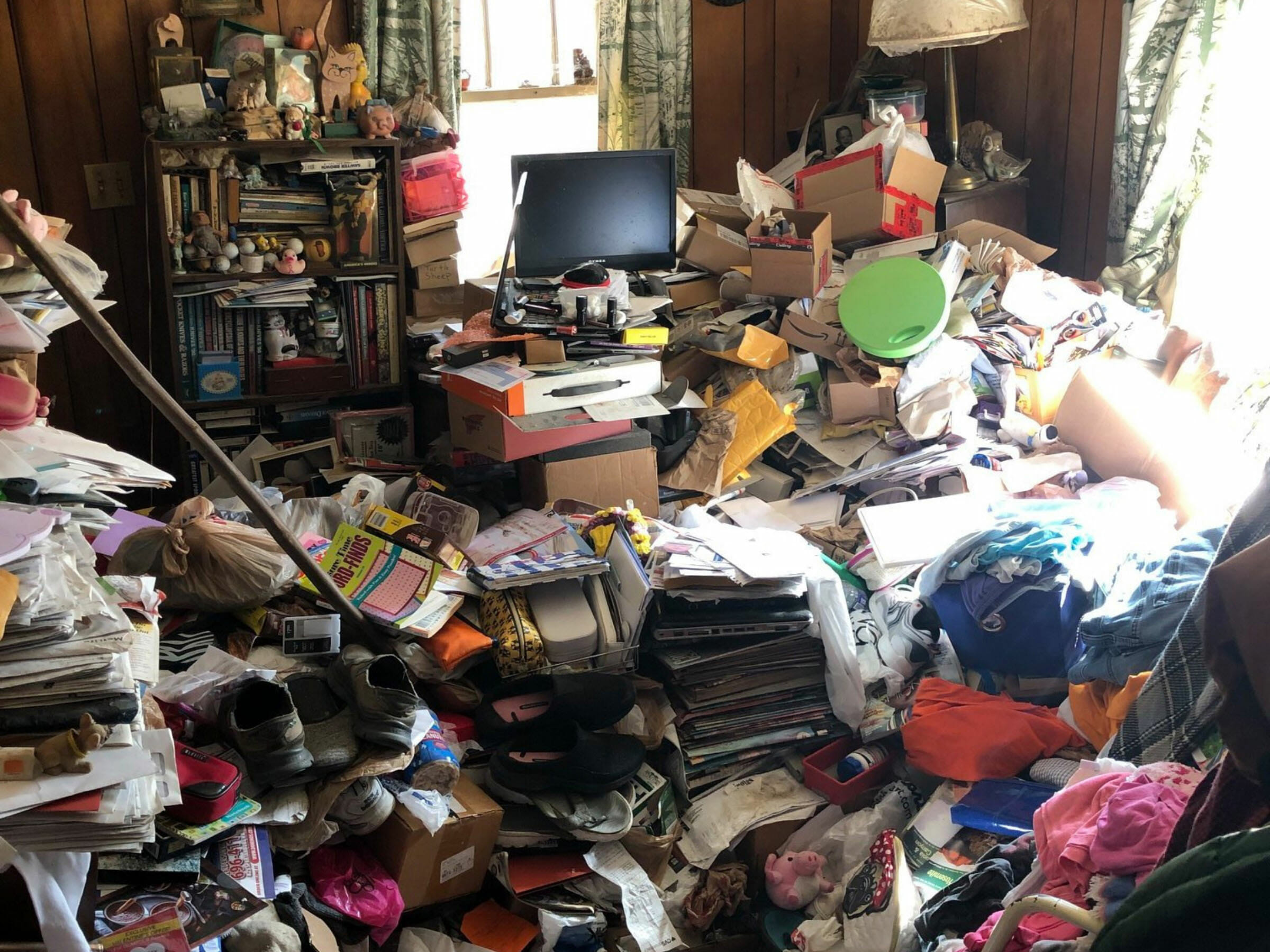 The 5 Levels of Hoarding: How Does Your House Rank? - Bio-One Charleston
